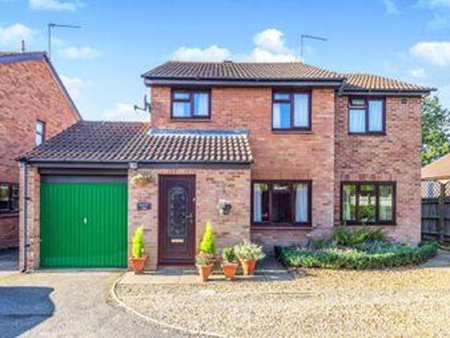 4 Bedrooms Detached house for sale in Courthouse Croft, Kenilworth CV8