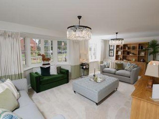 4 Bedrooms Detached house for sale in Coventry Road, Rugby CV22