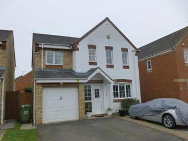 4 Bedrooms Detached house for sale in Cranesbill Drive, Bicester OX26