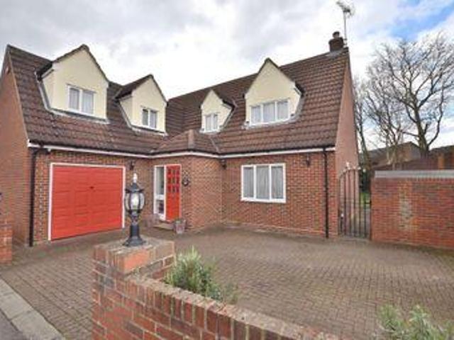 4 Bedrooms Detached house for sale in Cranmore Close, Elsenham CM22