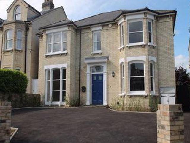 4 Bedrooms Detached house for sale in Creffield Road, Colchester, Essex CO3