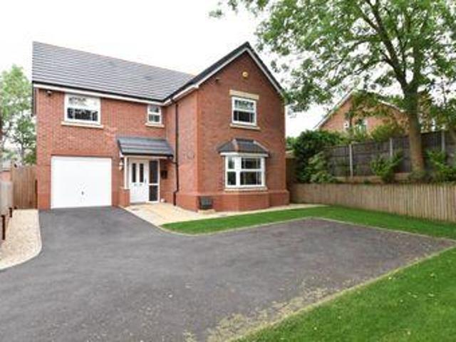 4 Bedrooms Detached house for sale in Cross Furlong, Wychbold, Droitwich WR9