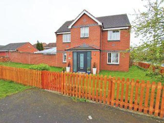 4 Bedrooms Detached house for sale in Dahlia Close, St. Helens WA9