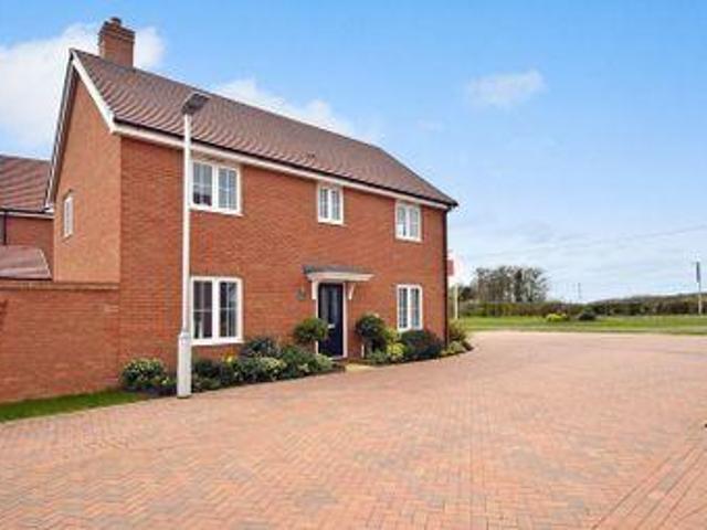 4 Bedrooms Detached house for sale in Darwin Croft, Flitwick, Bedford MK45