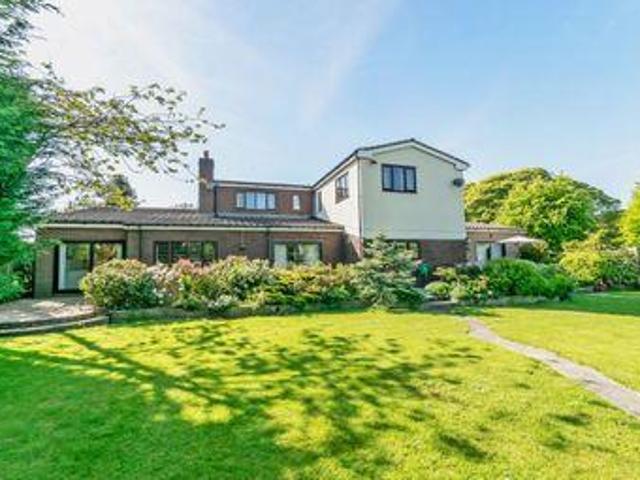 4 Bedrooms Detached house for sale in Delamere Road, Norley, Frodsham WA6