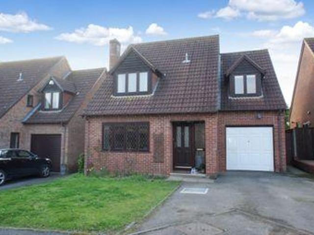 4 Bedrooms Detached house for sale in Dellfield, Oakley, Basingstoke RG23