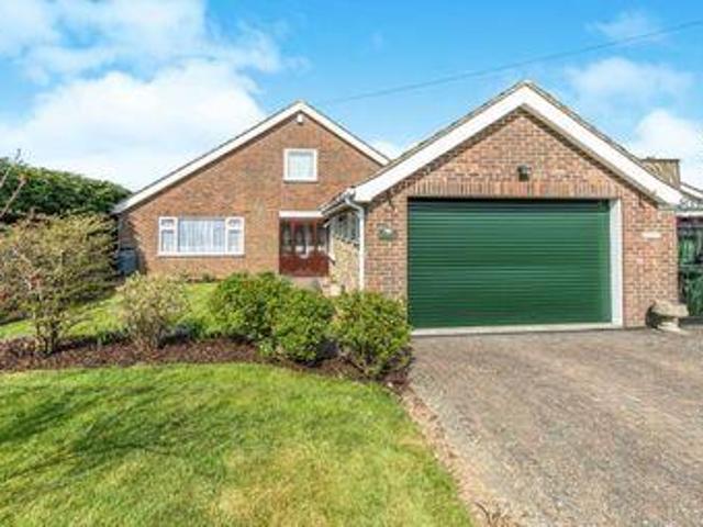 4 Bedrooms Detached house for sale in Denton Close, Maidstone, Kent. ME15