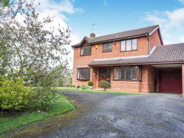 4 Bedrooms Detached house for sale in Dippons Lane, Perton, Wolverhampton WV6