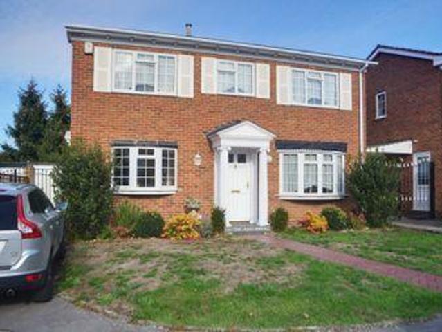 4 Bedrooms Detached house for sale in Dorado Gardens, Orpington BR6