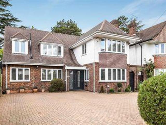 4 Bedrooms Detached house for sale in Dorset Drive, Edgware, Middlesex HA8