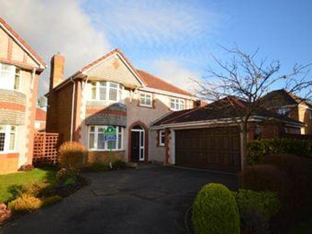 4 Bedrooms Detached house for sale in Dover Park, Dunfermline KY11