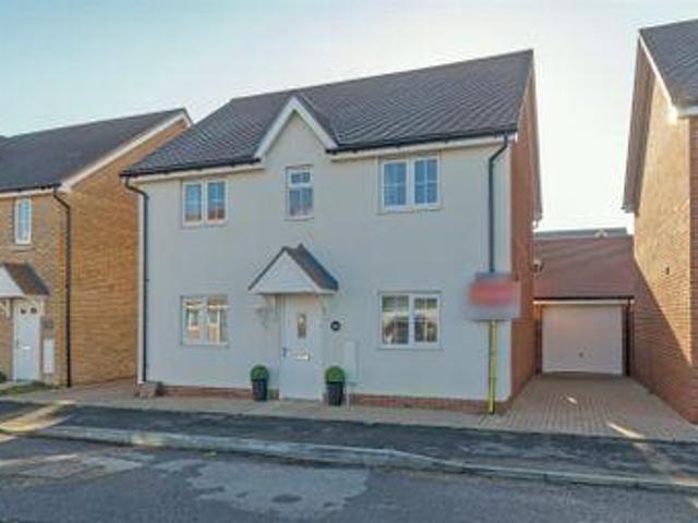 4 Bedrooms Detached house for sale in Eveas Drive, Sittingbourne ME10