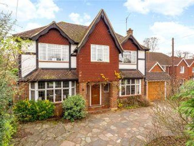 4 Bedrooms Detached house for sale in Ewell Downs Road, Epsom, Surrey KT17