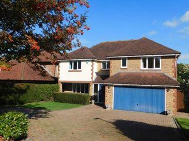 4 Bedrooms Detached house for sale in Exton Gardens, Weavering, Maidstone, Kent ME14