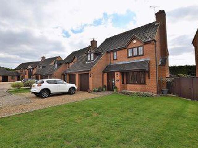 4 Bedrooms Detached house for sale in Eaton Park, Eaton Bray, Dunstable LU6
