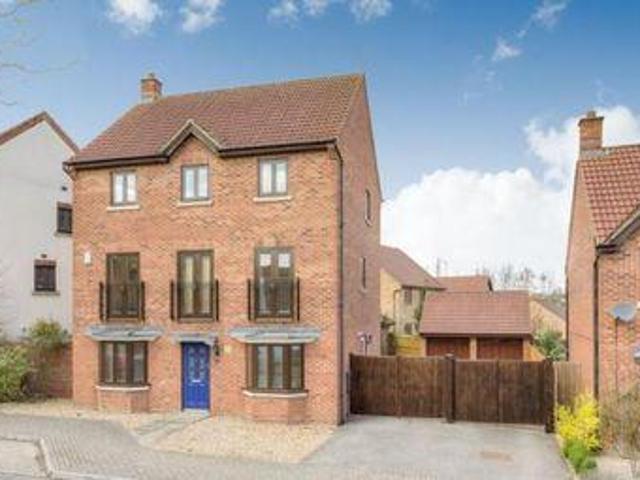 4 Bedrooms Detached house for sale in Edzell Crescent, Westcroft, Milton Keynes MK4