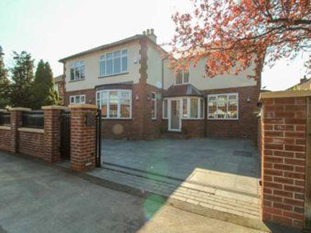 4 Bedrooms Detached house for sale in Egerton Road, Stockport SK3