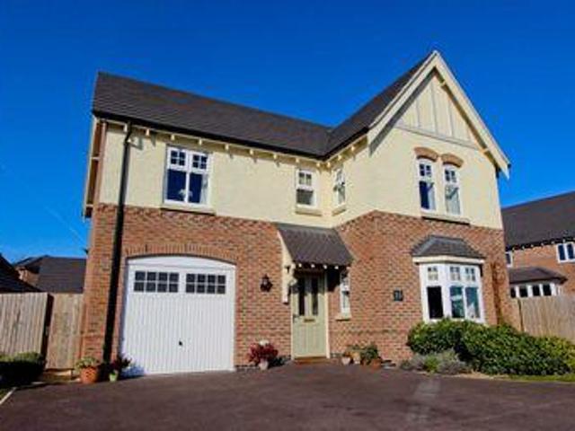 4 Bedrooms Detached house for sale in Furlong Close, Barkby Road, Syston, Leicester LE7