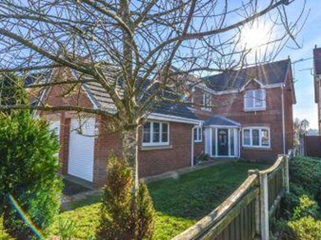 4 Bedrooms Detached house for sale in Fair Green Road, Baldwins Gate, Newcastle Under Lyme ST5