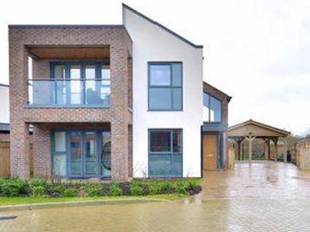 4 Bedrooms Detached house for sale in Ferranti Place, Oakgrove, Milton Keynes MK10
