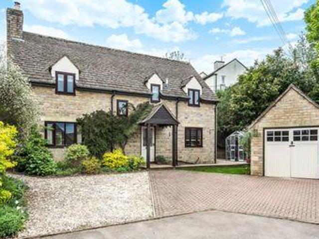4 Bedrooms Detached house for sale in Fieldways, Nailsworth, Stroud GL6