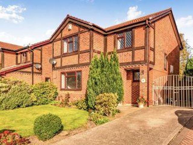 4 Bedrooms Detached house for sale in Firsby Avenue, Bredbury, Stockport, Cheshire SK6