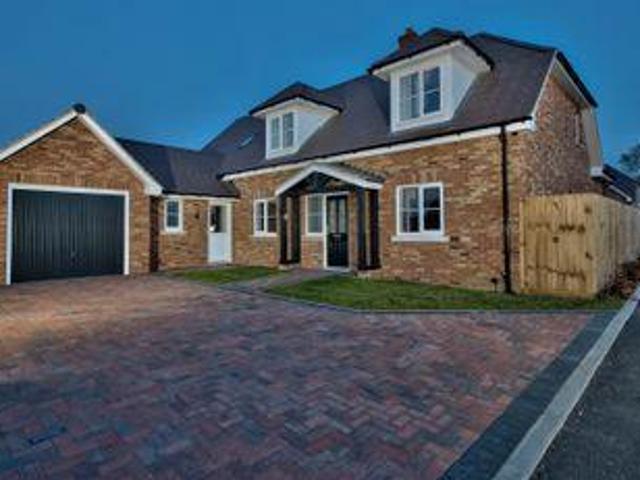 4 Bedrooms Detached house for sale in Flitton Road, Bedford MK45