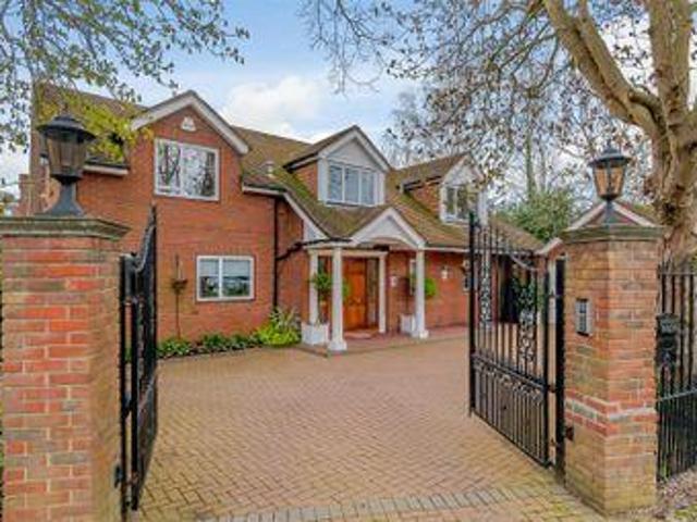 4 Bedrooms Detached house for sale in Galley Lane, Arkley EN5