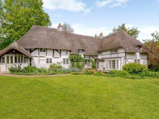 4 Bedrooms Detached house for sale in Gaston Lane, South Warnborough, Hook, Hampshire RG29