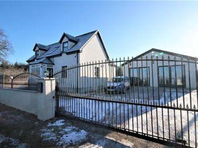 4 Bedrooms Detached house for sale in Greengairs Road, Greengairs, Greengairs ML6