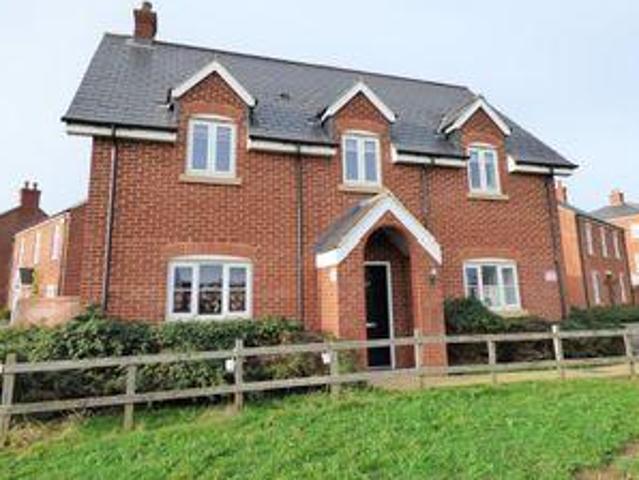 4 Bedrooms Detached house for sale in Greenkeepers Road, Great Denham, Bedford MK40
