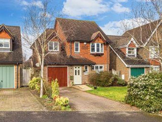 4 Bedrooms Detached house for sale in Greshams Way, Edenbridge TN8