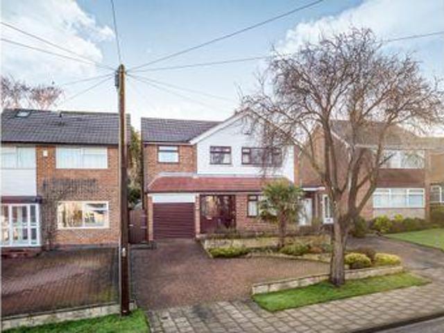 4 Bedrooms Detached house for sale in Greythorn Drive, West Bridgford, Nottingham NG2