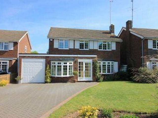4 Bedrooms Detached house for sale in Grove Road, Tring HP23