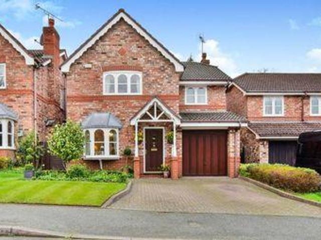 4 Bedrooms Detached house for sale in Hamble Way, Macclesfield, Cheshire SK10