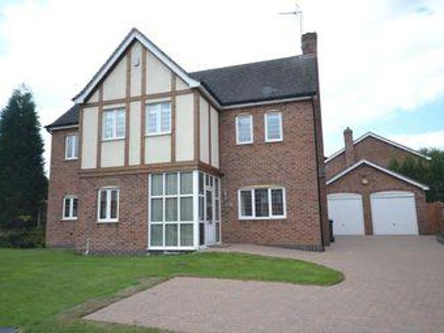 4 Bedrooms Detached house for sale in Hampton Court, Newcastle ST5