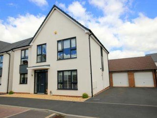 4 Bedrooms Detached house for sale in Harold Hines Way, Stoke On Trent ST4