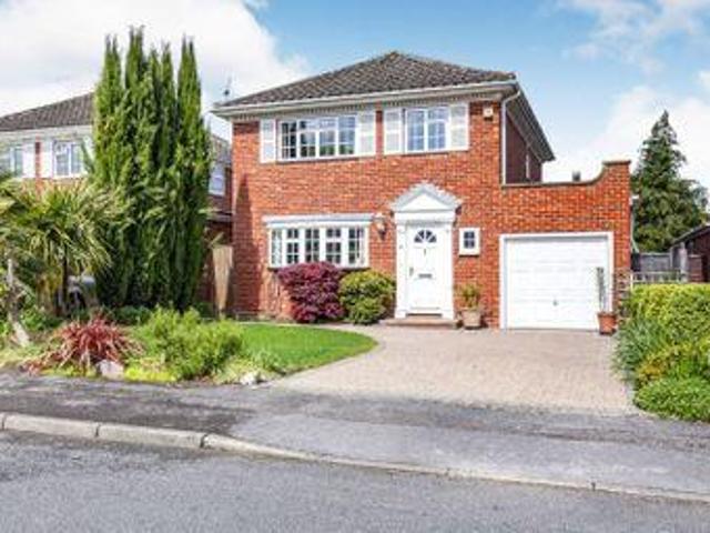 4 Bedrooms Detached house for sale in Harrington Close, Windsor SL4