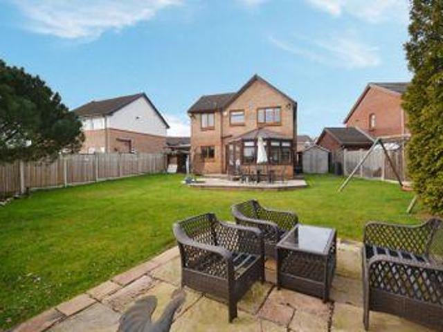 4 Bedrooms Detached house for sale in Hayfell Road, Wigan WN3