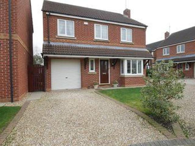 4 Bedrooms Detached house for sale in Hazel Crescent, Gilberdyke, Brough HU15