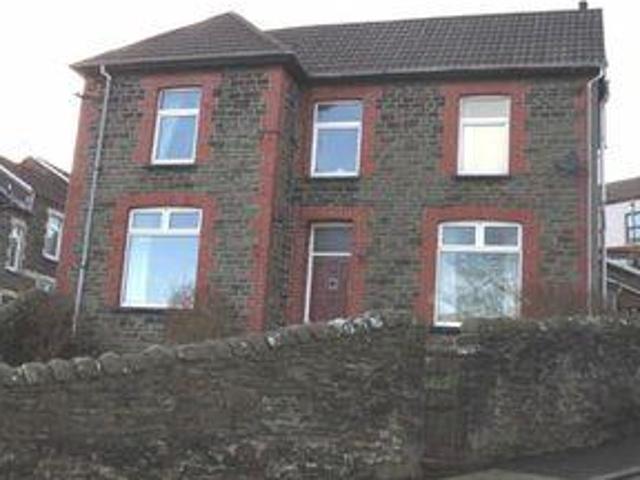 4 Bedrooms Detached house for sale in Heol Y Plwyf, Ynysybwl, Pontypridd CF37