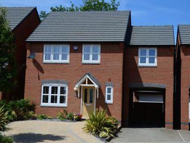 4 Bedrooms Detached house for sale in Henhurst Hill, Burton On Trent DE13