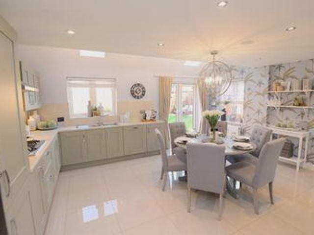 4 Bedrooms Detached house for sale in Henhurst Hill, Burton On Trent DE13