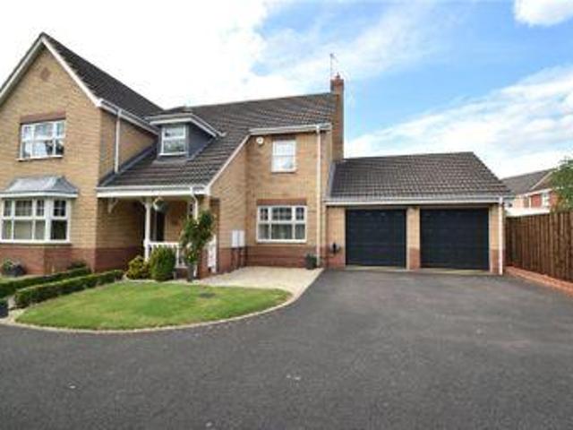 4 Bedrooms Detached house for sale in Heron Place, Droitwich Spa, Worcestershire WR9