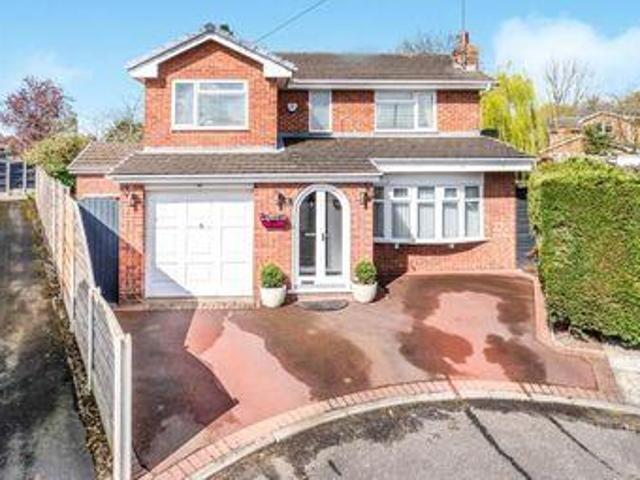 4 Bedrooms Detached house for sale in Hickory Close, Woolston, Warrington, Cheshire WA1
