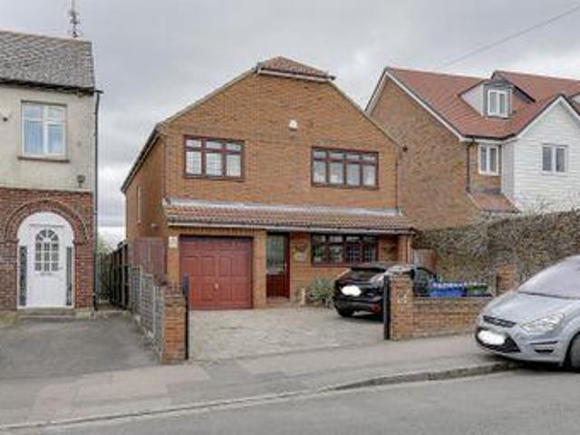 4 Bedrooms Detached house for sale in High Street, Milton Regis, Sittingbourne ME10