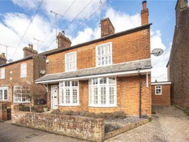 4 Bedrooms Detached house for sale in High Street, Kimpton, Hitchin, Hertfordshire SG4