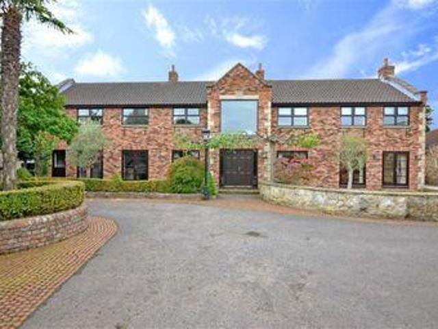 4 Bedrooms Detached house for sale in High Street, South Milford, Leeds LS25
