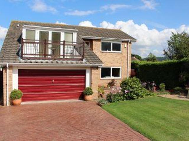 4 Bedrooms Detached house for sale in High View, Helsby WA6