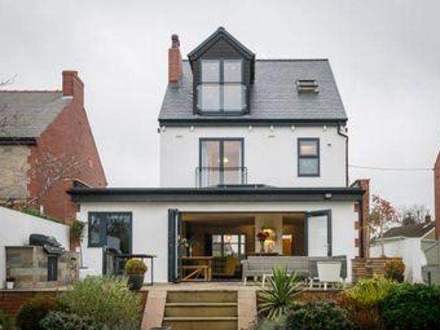 4 Bedrooms Detached house for sale in Higham Common Road, Higham, Barnsley S75